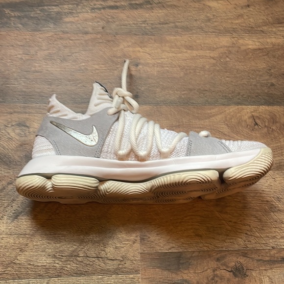 Nike | Shoes | Nike Kd Still Kd Sz 9 Kevin Durant | Poshmark